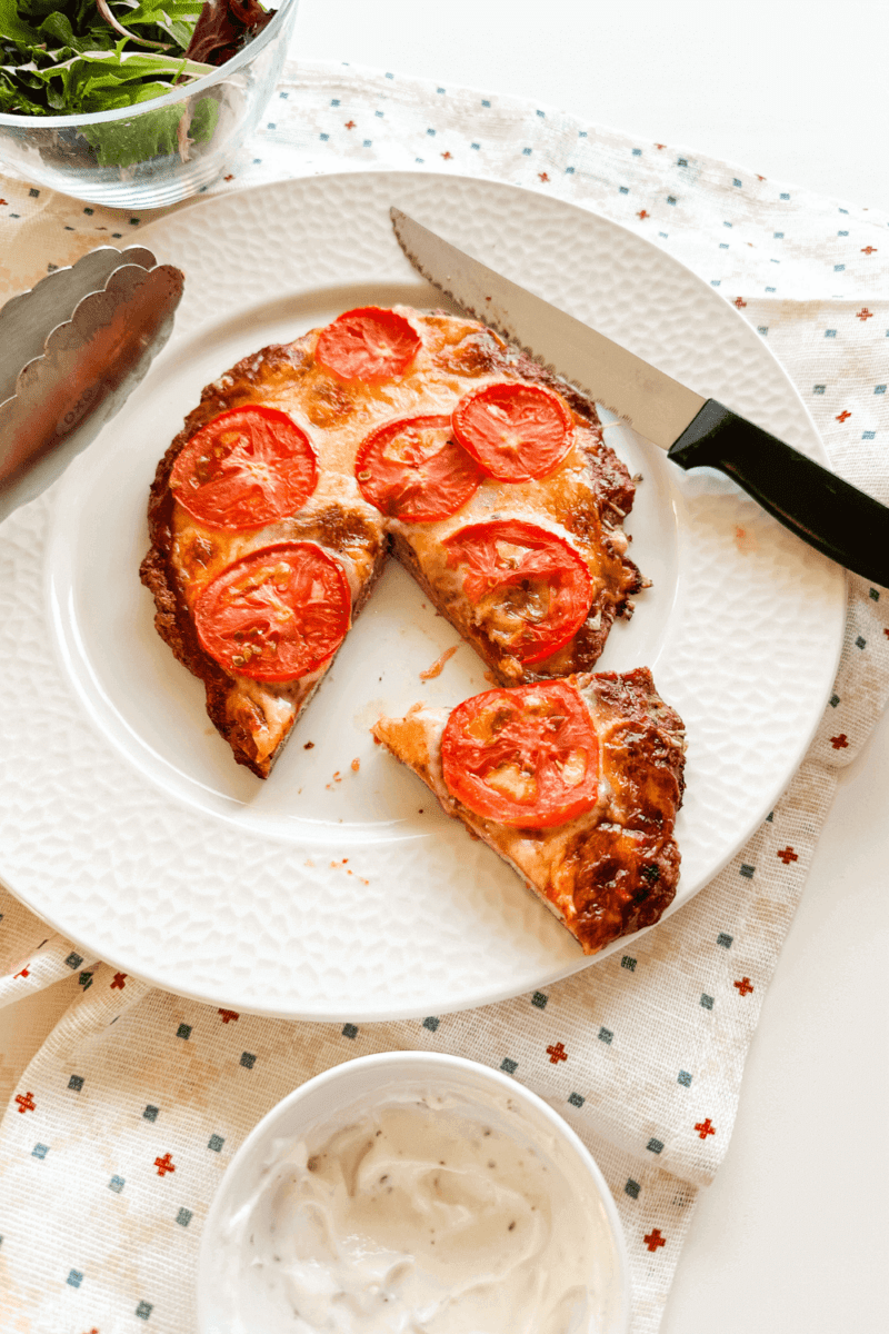 High Protein Pizza - Made With Lean Ground Turkey! | Lynn Mumbing Mejia