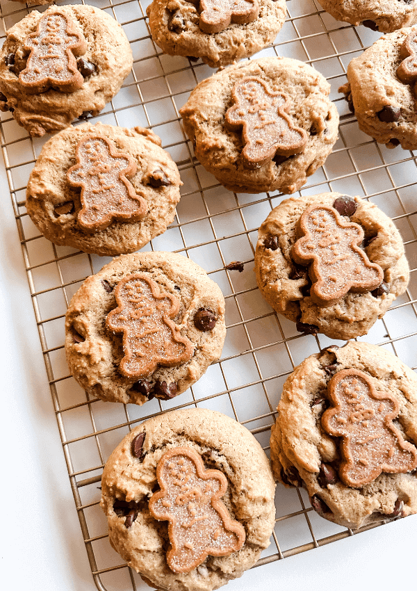 Gingerbread Chocolate Chip Cookies | Lynn Mumbing Mejia